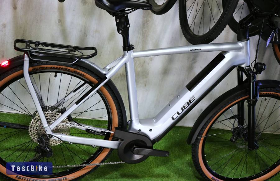 Használt ELKELT Nagyoknak top Cube Bosch CX 750 full XT-12