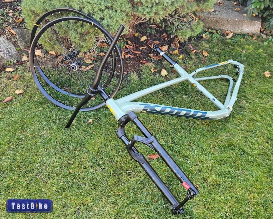 Új Kona Cinder Cone, Fox 34 AWL 120 villa ,Raceface Cockpit