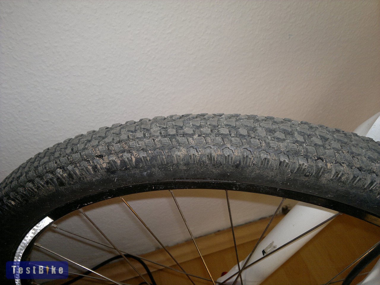 Teszt: CST C1747 Jack Rabbit gumi $ vásárlás, árak