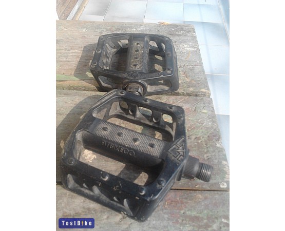 Fit Poly Carbonate pedál - Outta véleménye